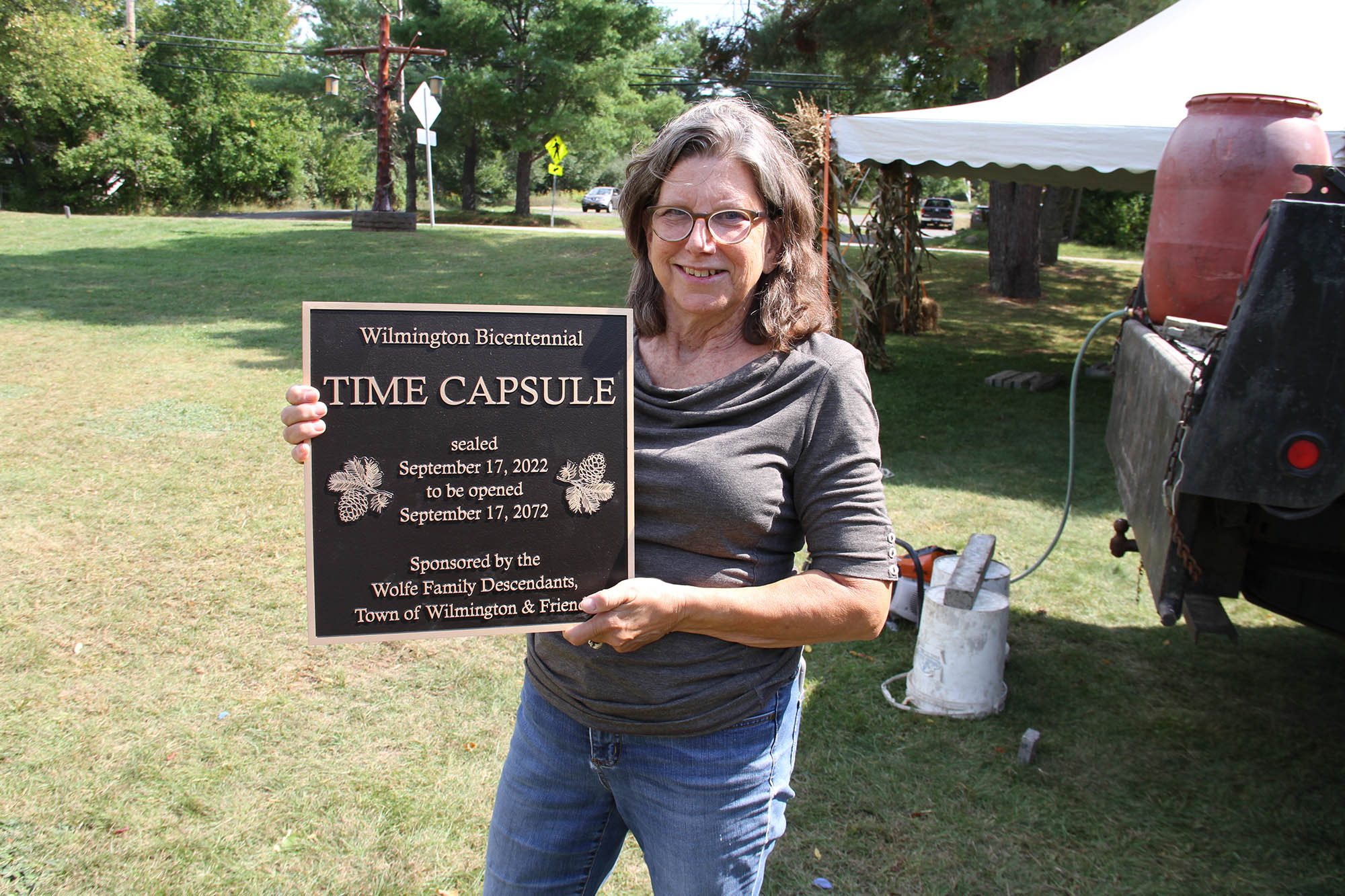 Wilmington bicentennial time capsule entombed today | News, Sports ...